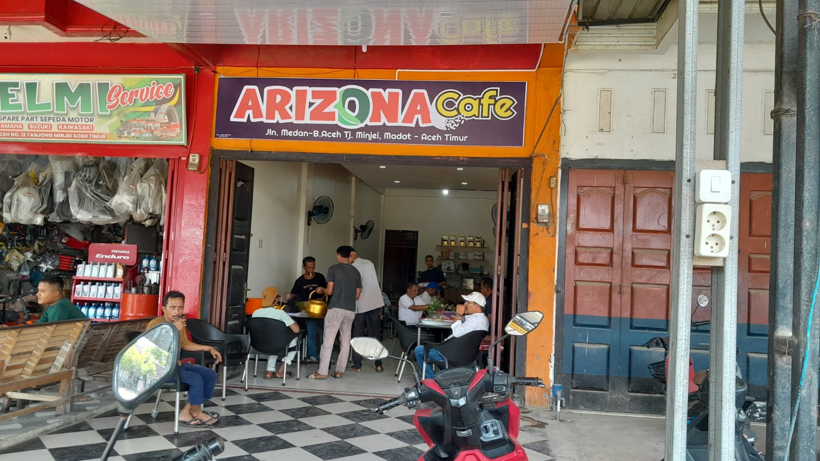 Grand Opening Arizona Cafe Hadir di Perbatasan - GlobalDetik.com